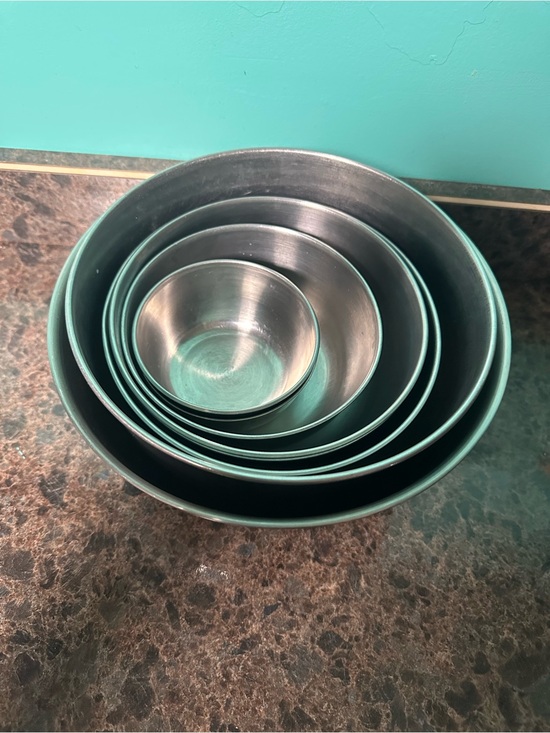 Kitchen | Vintage 188 Stainless Steel Nesting Mixing Bowls Set Of 8 ...